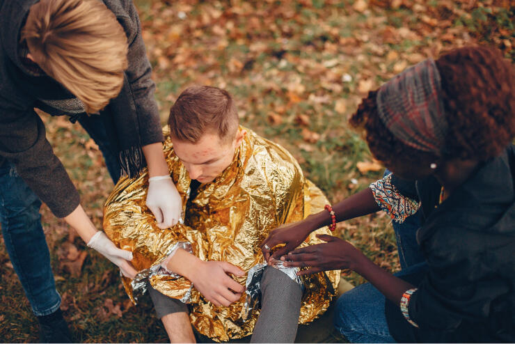 Emergency Call From Wilderness - NatureAndCamp